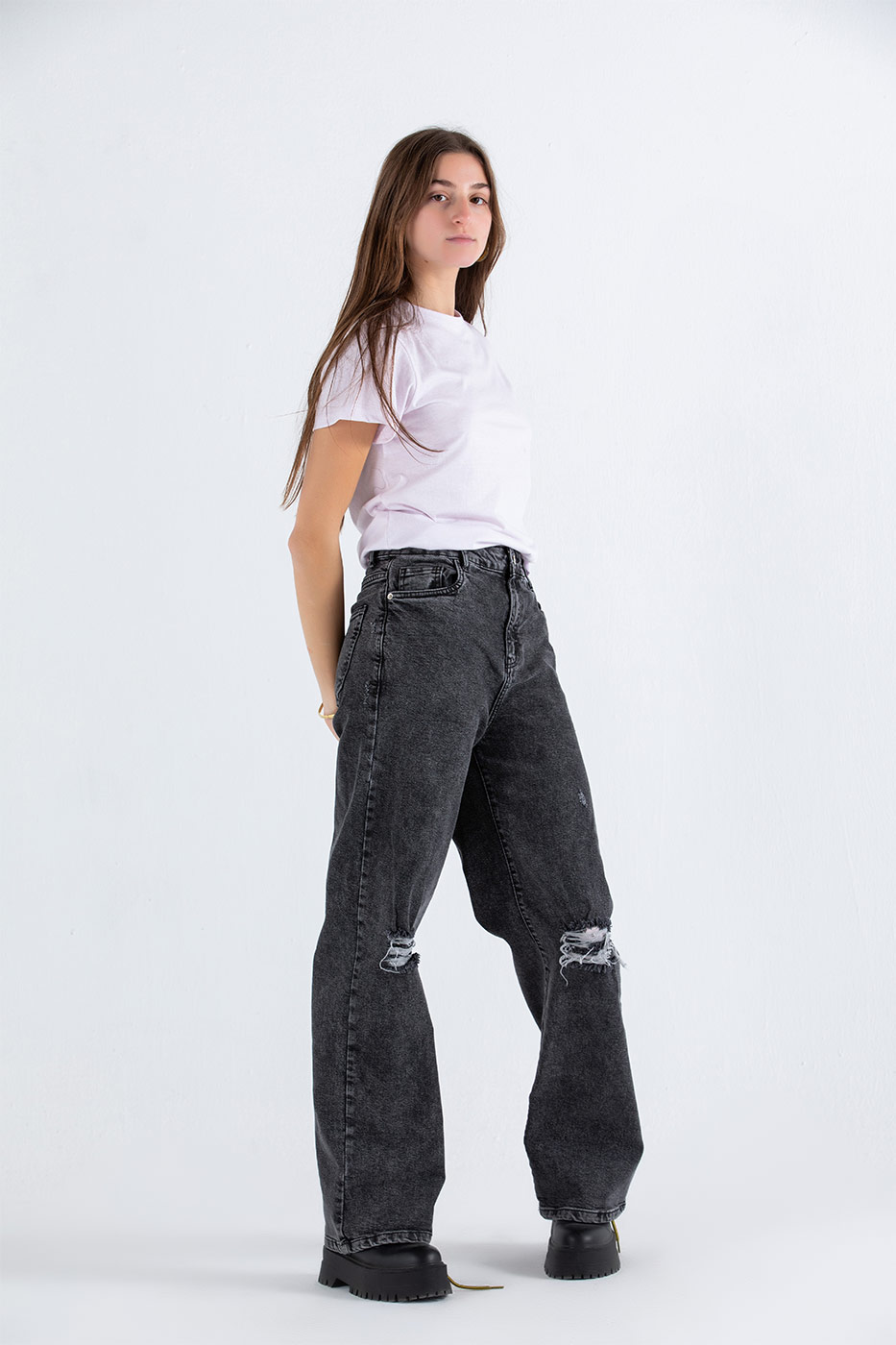 Off The Basic Top In White - Dresscode, Egypt