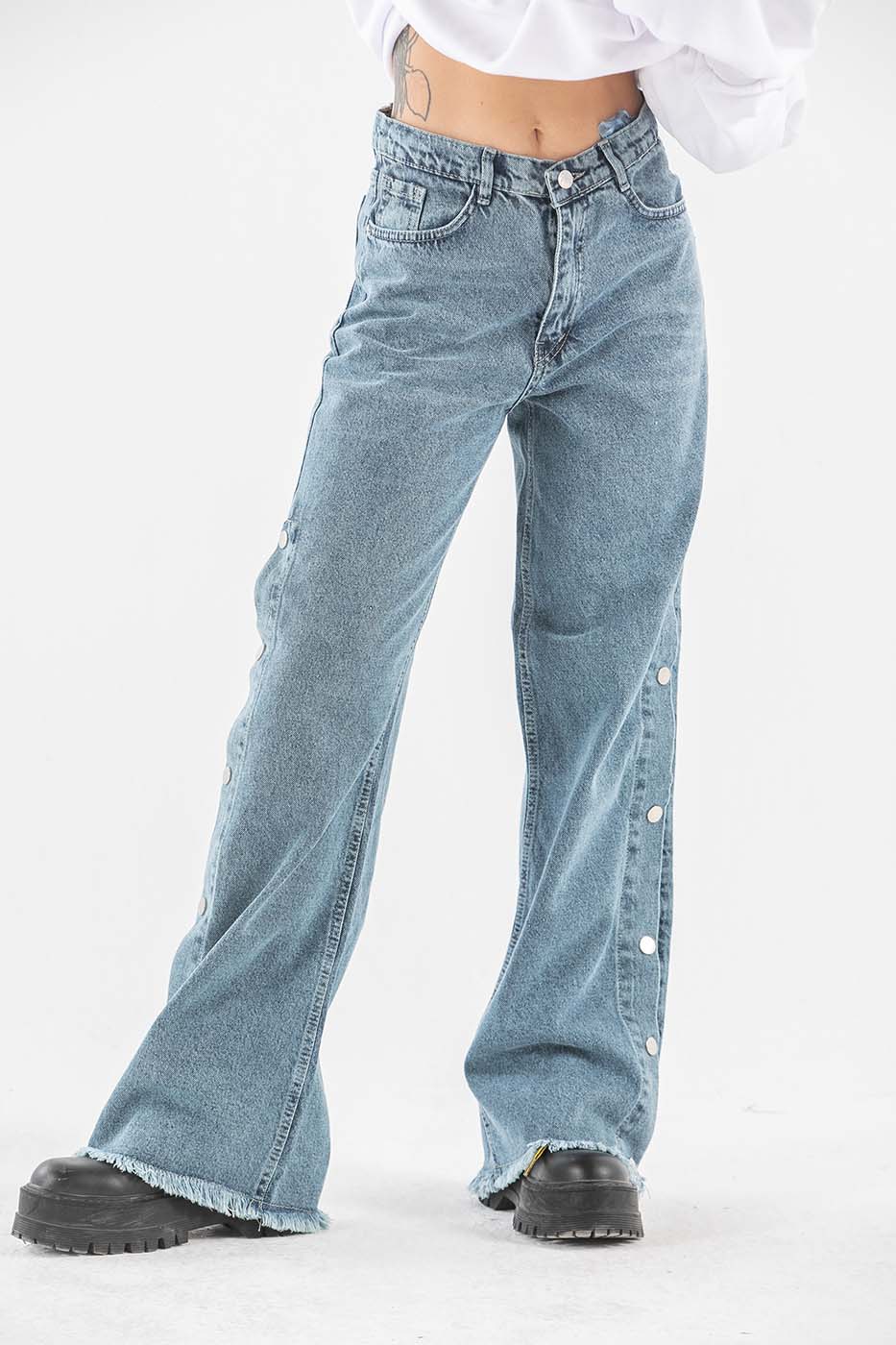 Wide Leg Button Denim Pants | Shop Online From Dresscode in Egypt